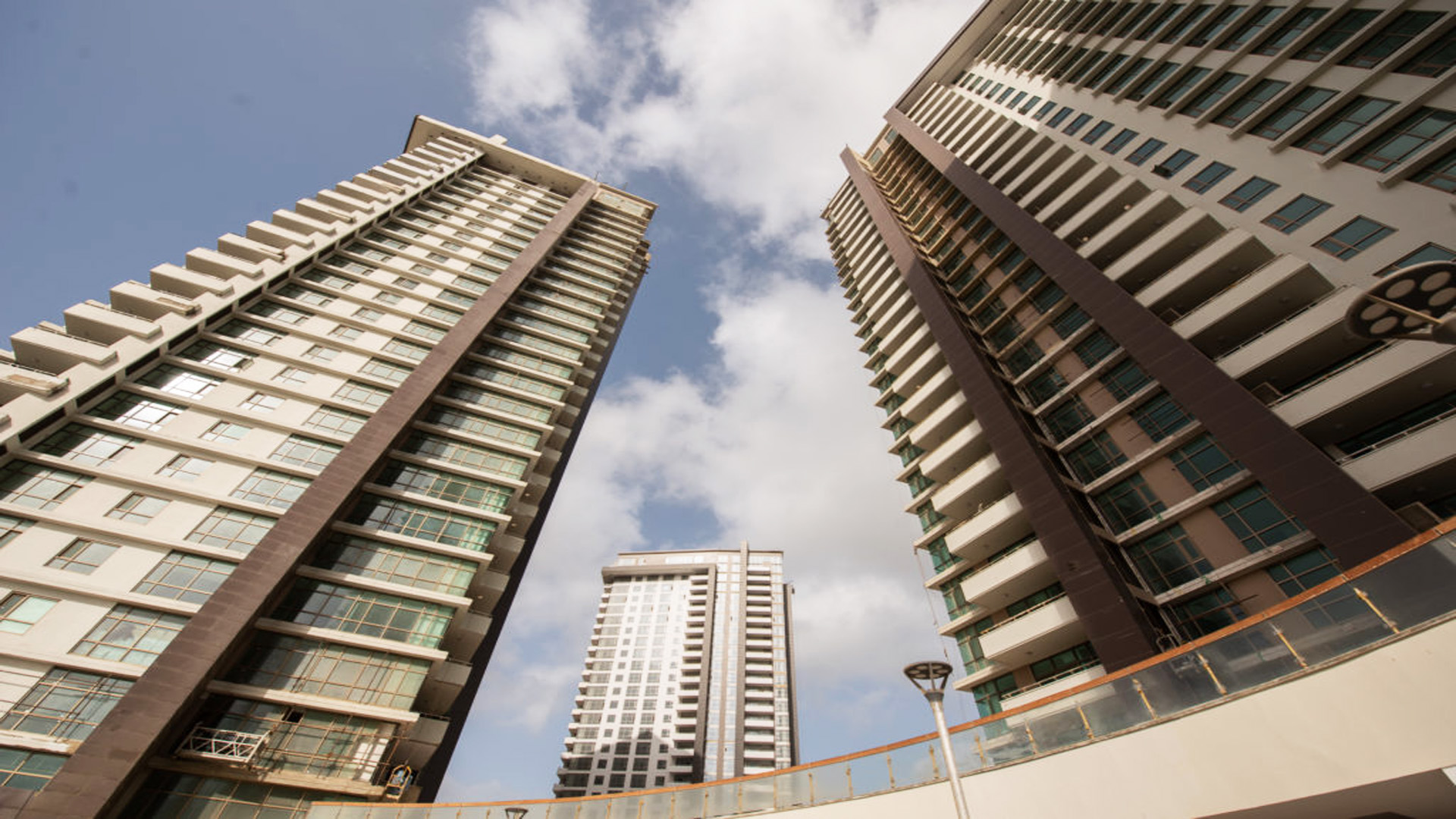 Emaar Pearl Towers Karachi | DHA Karachi | Emaar Oceanfront